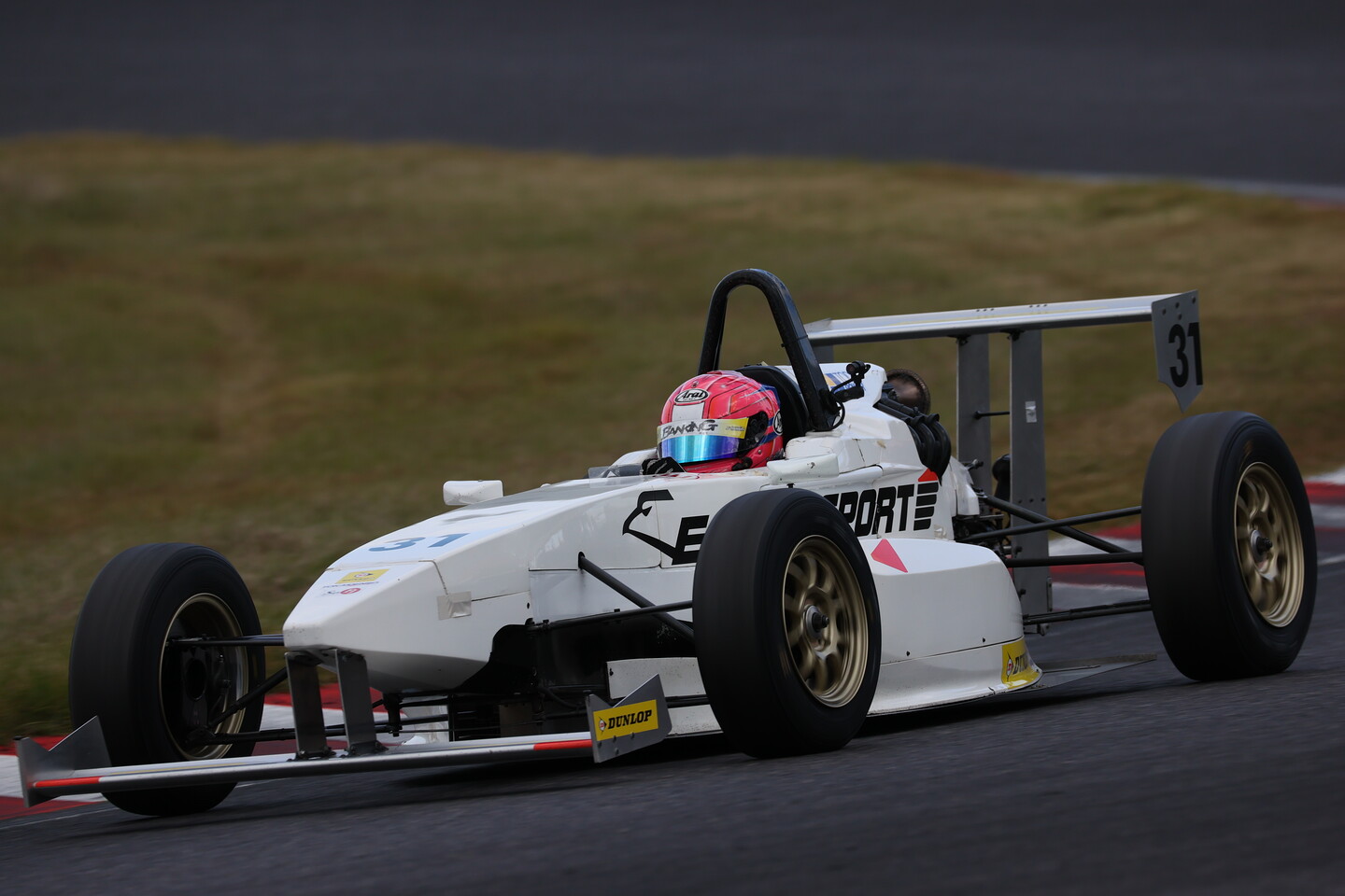 日本一決定戦決勝3位は加納康雅（イーグルスポーツ） - モータースポーツフォーラム