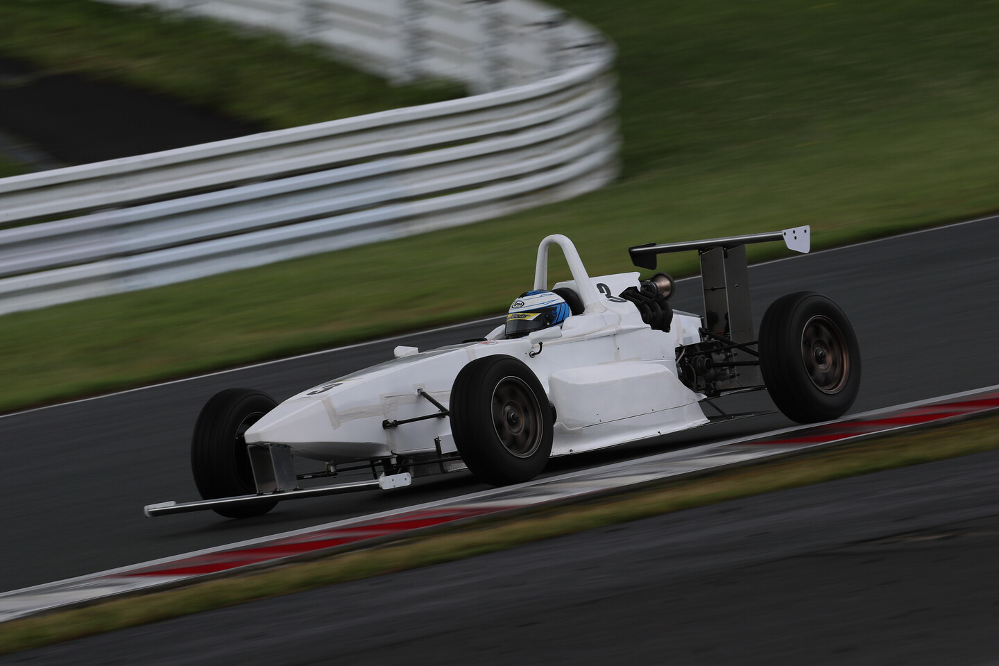 マスタークラス優勝は秋山健也（スーパーウィンズKKS2） - モータースポーツフォーラム