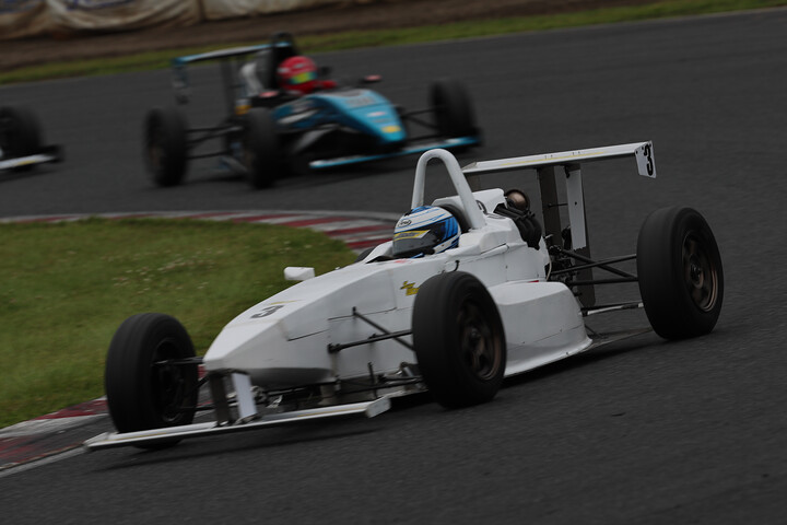 決勝5位、マスタークラス2位は秋山健也（スーパーウインズKKS2） - モータースポーツフォーラム