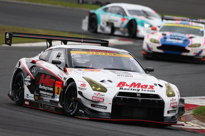 公式練習: 星野一樹／ルーカス・オルドネス組（GT300:B-MAX NDDP GT-R） - 2014年AUTOBACS SUPER GT第5戦 (富士スピードウェイ) - Photo ...